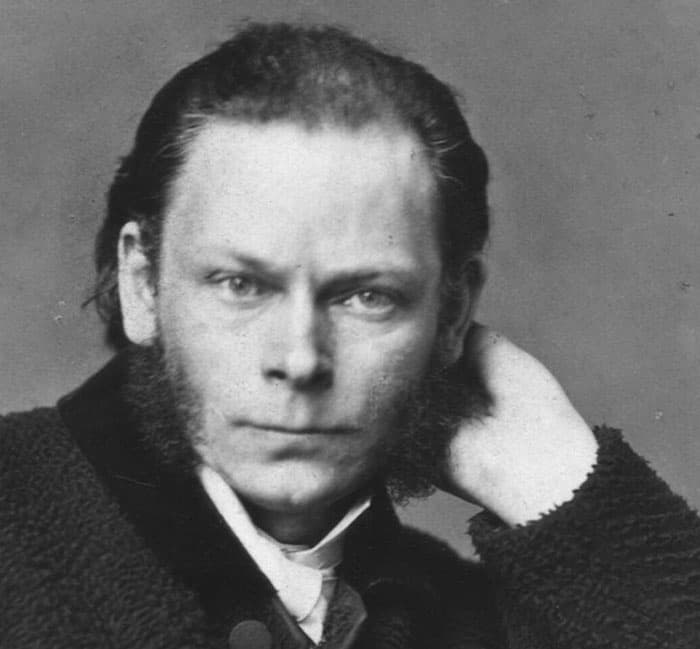 Bergh og de tatoverede damer | Ugeskriftet.dk